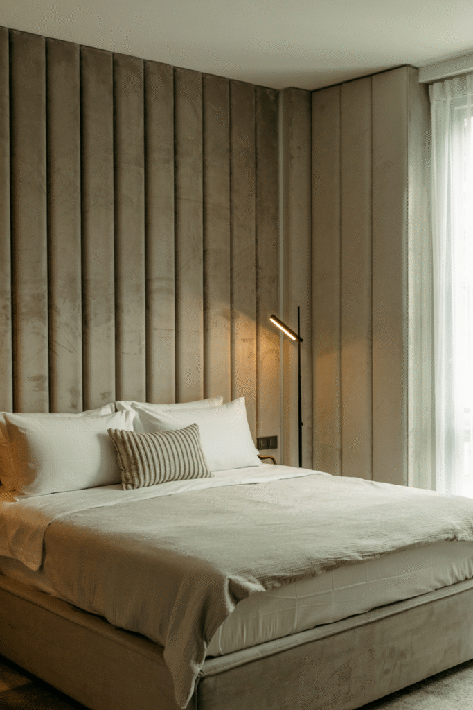 32 Creative Ways to Style a Bed Against the Wall – Saca Home